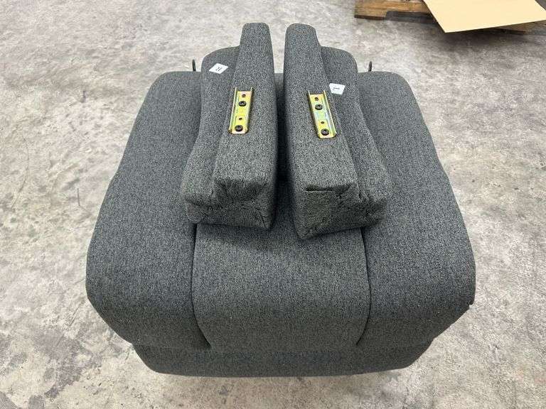 Gray Oversized Lift Chair Recliner *Condition Note* - Lambrecht Auction ...