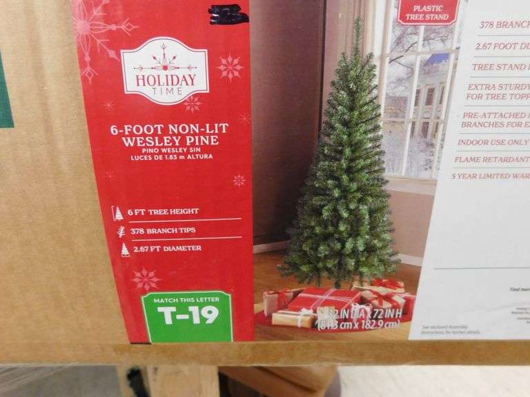 6ft Wesley Pine Christmas Tree - Lambrecht Auction, Inc.