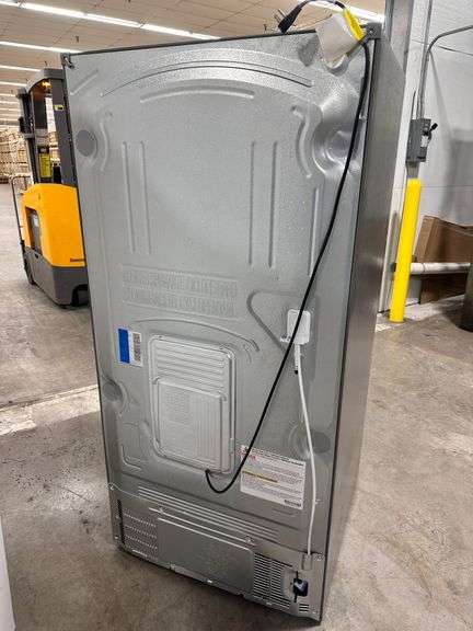 LG 33-inch Wide Top Freezer Refrigerator - 24 cu. ft. - LRTLS2403S ...