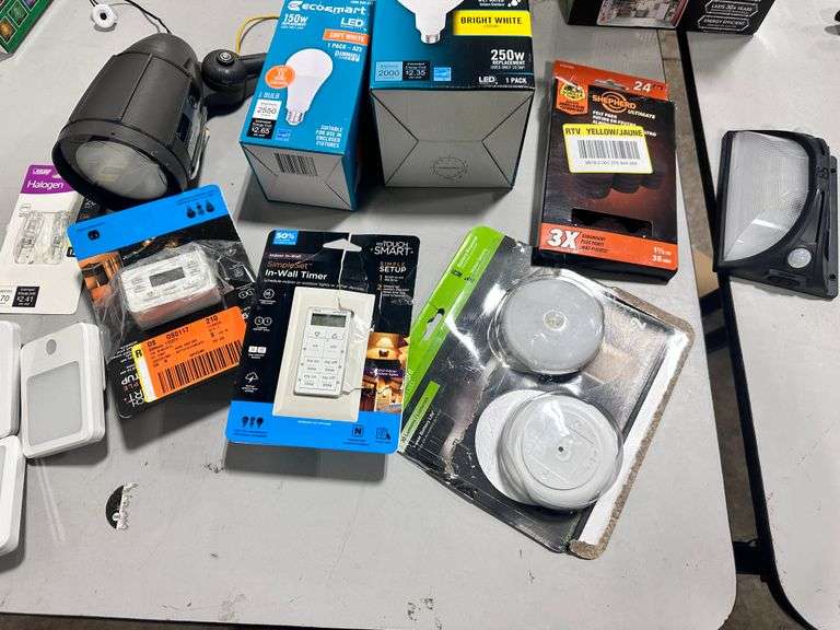 Assorted Home Hardware - Lambrecht Auction, Inc.