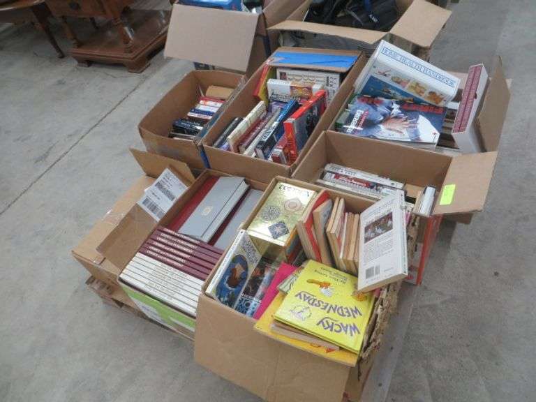 Pallet of Assorted Books - Lambrecht Auction, Inc.