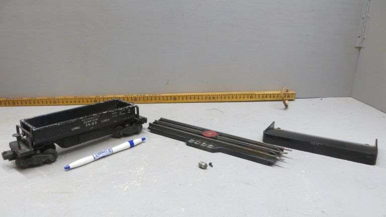 Lionel 3469 Coal Dump Car - O Scale - Lambrecht Auction, Inc.