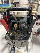 VECTOR 800 Peak Amp Automotive Jump Starter - Lambrecht Auction, Inc.