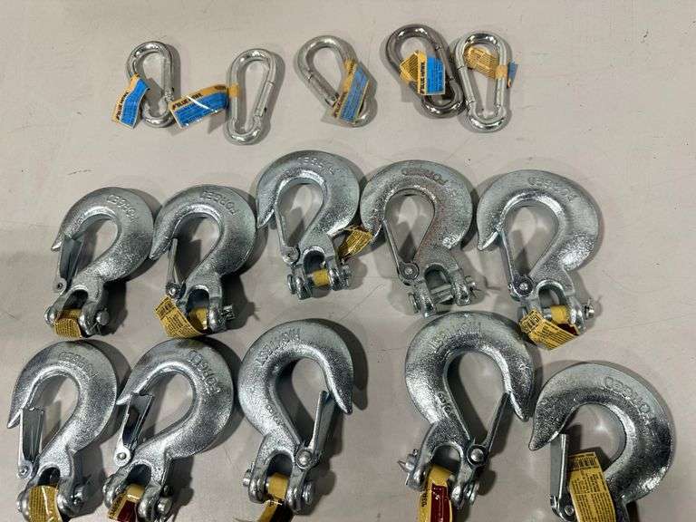 Blue Hawk Clevis Latch Hooks And Spring Snap Links - Lambrecht Auction ...