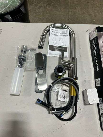 Glacier Bay Paulina Single-Handle Pull-Down Sprayer Kitchen Faucet ...