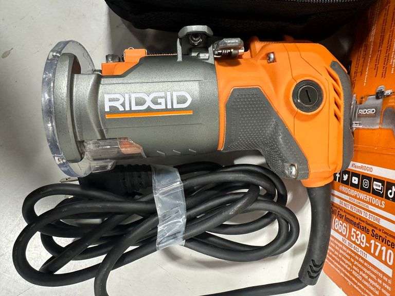 Rigid 5.5 Amp Compact Fixed-Base Corded Router *Used* - Lambrecht ...