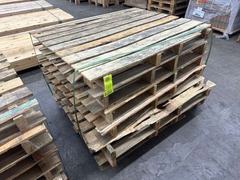 40"x 50" Stack Of Pallets - Lambrecht Auction, Inc.