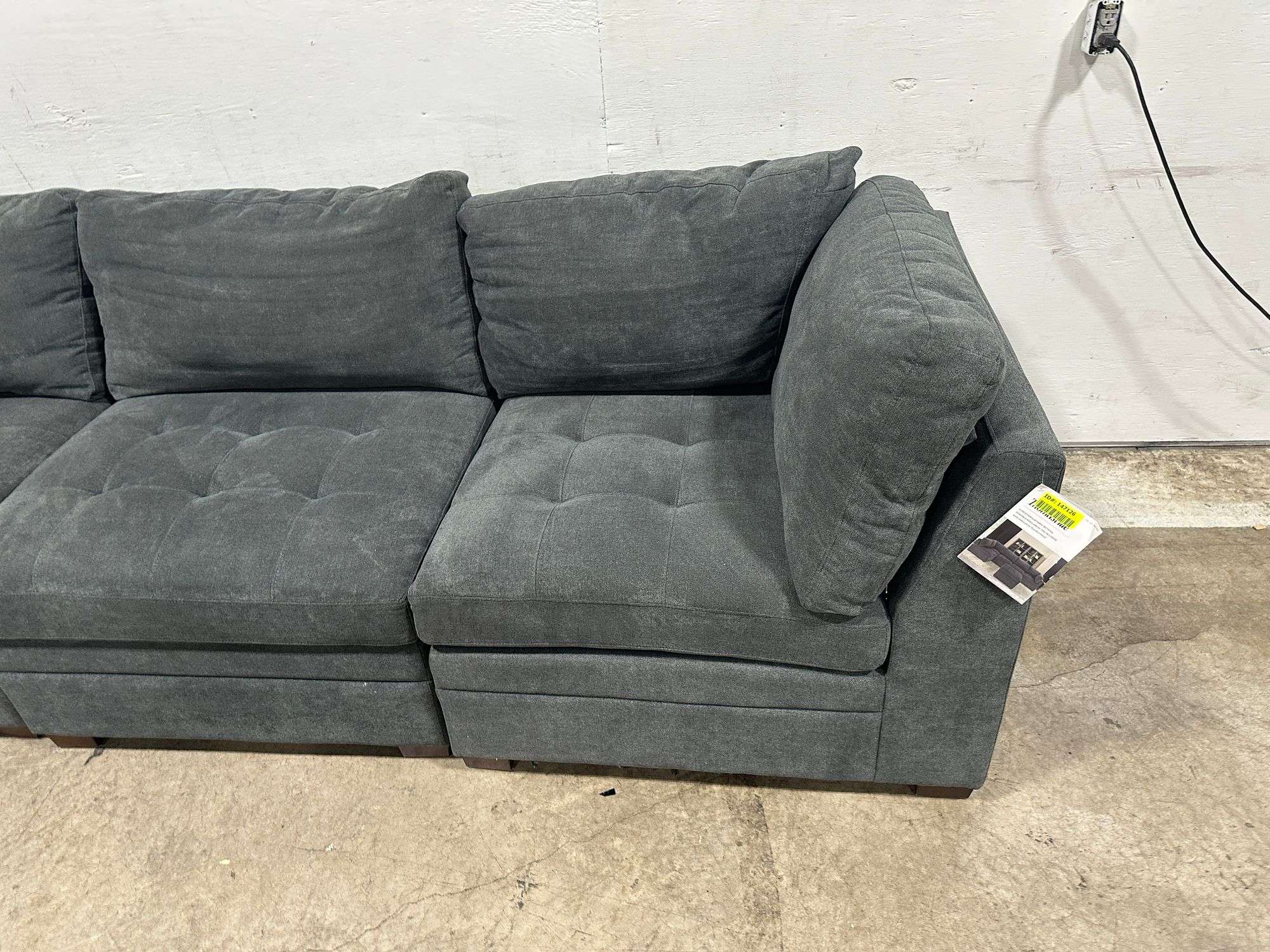 Thomasville Tisdale Modular Sectional 6 piece Dark Gray With Storage Ottoman Lambrecht Auction Inc
