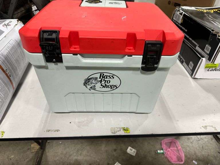 Bass Pro Shop Bait Cooler With Aerator - Lambrecht Auction, Inc.