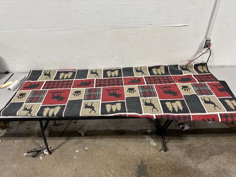 Full ComForter - Used - Lambrecht Auction, Inc.