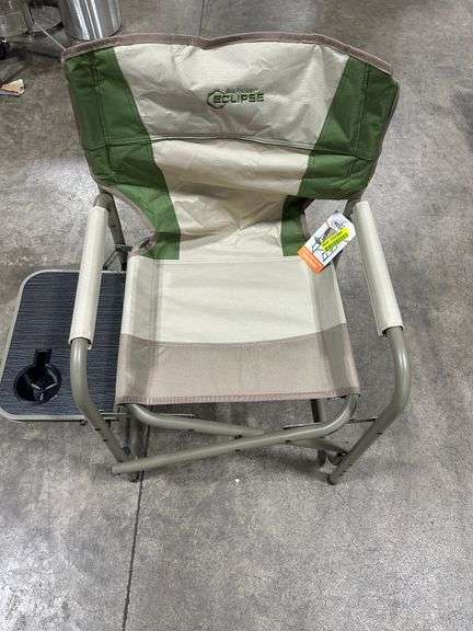 Bass Pro Shops Eclipse Director's Chair with Side Table *Rip In Back ...