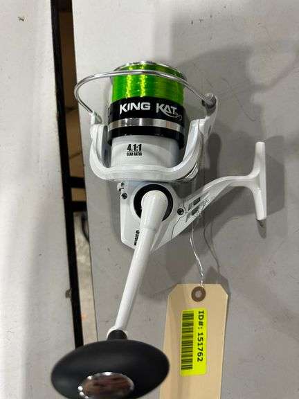 Bass Pro Shops King Kat Spinning Reel - Lambrecht Auction, Inc.