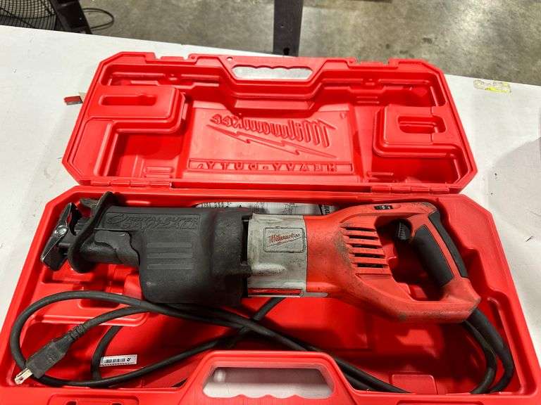 Milwaukee 15 Amp 1-1/4 in. Stroke Orbital SUPER SAWZALL Reciprocating Saw - Used - Lambrecht ...