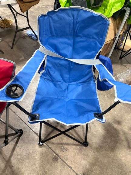 Bass Pro Basic Camping Chair - Lambrecht Auction, Inc.