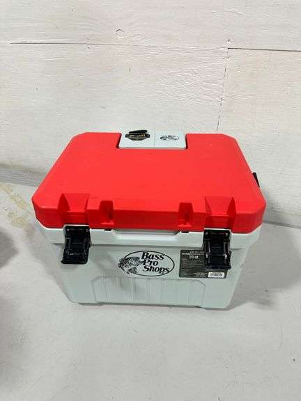 Bass Pro Shops Bait Cooler 15QT - Used - Lambrecht Auction, Inc.