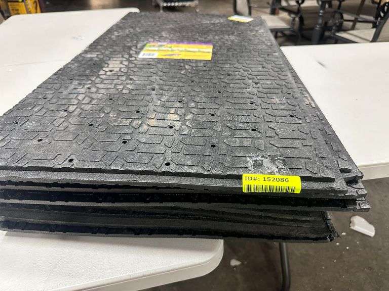 PAVERBASE 20.04 in. x 36 in. Black Brock Paver Base Panel (8 ...