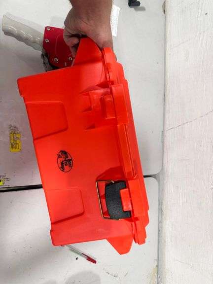 Bass Pro Shops Utility Crate Dry Storage Box *Handle Is Broken ...