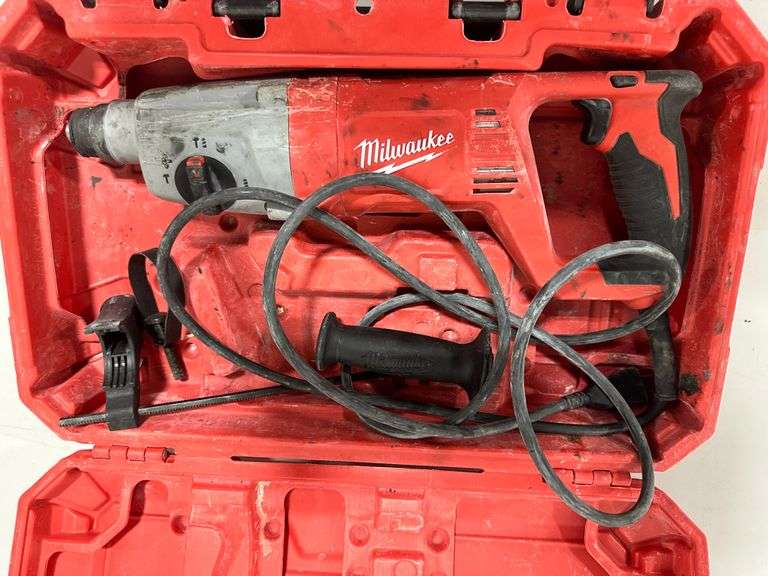 Milwaukee 8 Amp Corded 1 In Sds D Handle Rotary Hammer Used