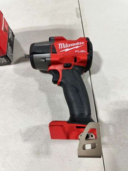 Milwaukee M18 FUEL GEN-2 18V Mid Torque Brushless Cordless 3/8" Impact ...