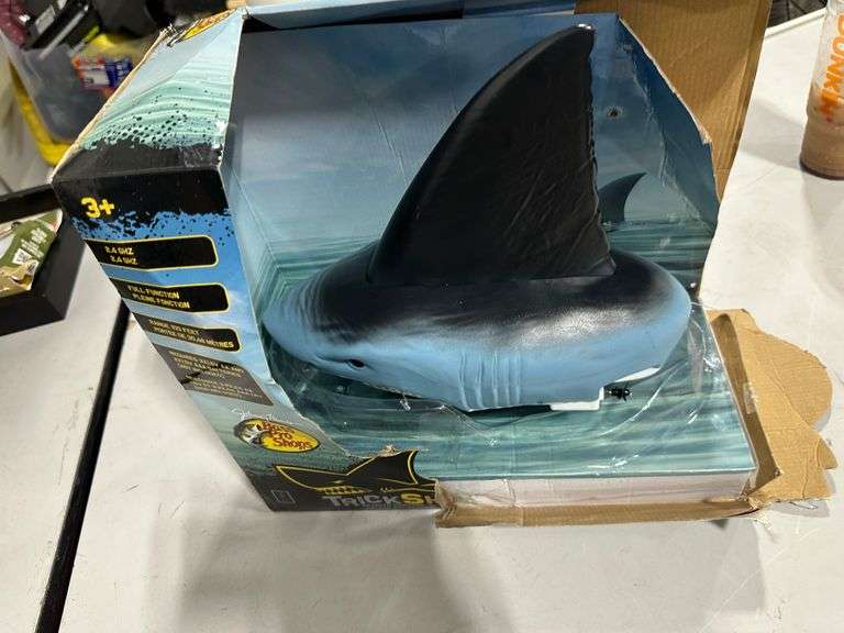 Bass Pro Shops Remote Control Trick Shark Boat - Lambrecht Auction, Inc.