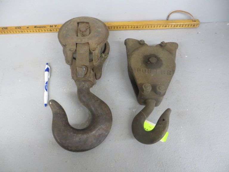 Snatch Block & 1000 lb. Shield & Pulley - Lambrecht Auction, Inc.