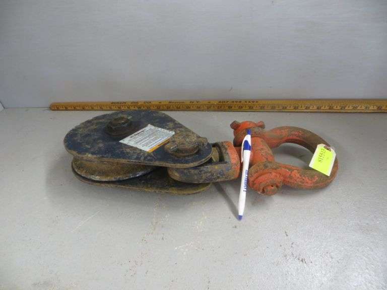 8" McKissick Snatch Block for 3/4" Snatch Block - Lambrecht Auction, Inc.