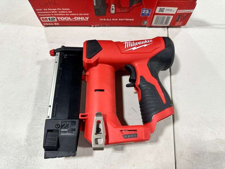 Milwaukee M12 12-Volt 23-Gauge Lithium-Ion Cordless Pin Nailer (Tool ...