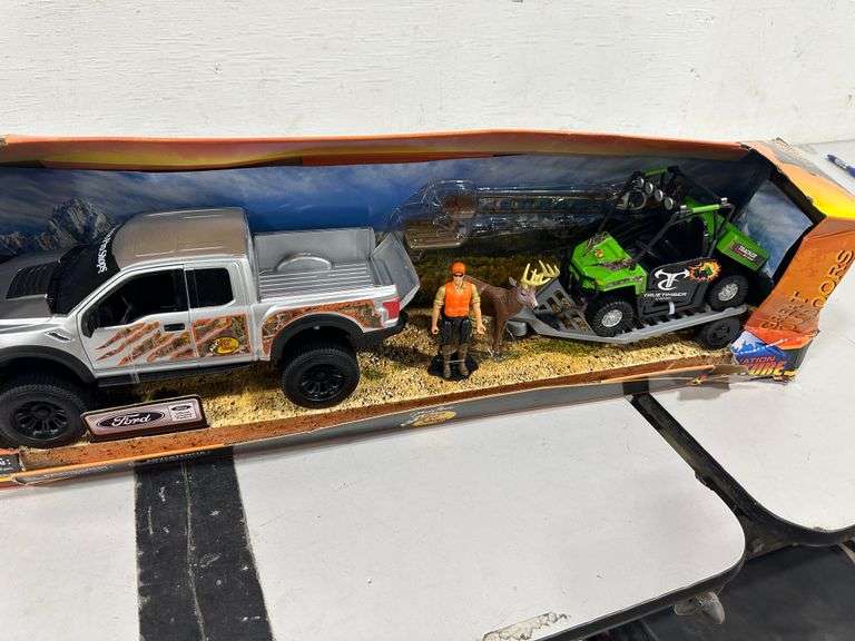 Imagination Adventure Great Outdoors Ford Raptor & Side By Side ...