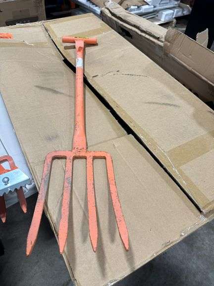 Anvil Shingle Fork - Lambrecht Auction, Inc.