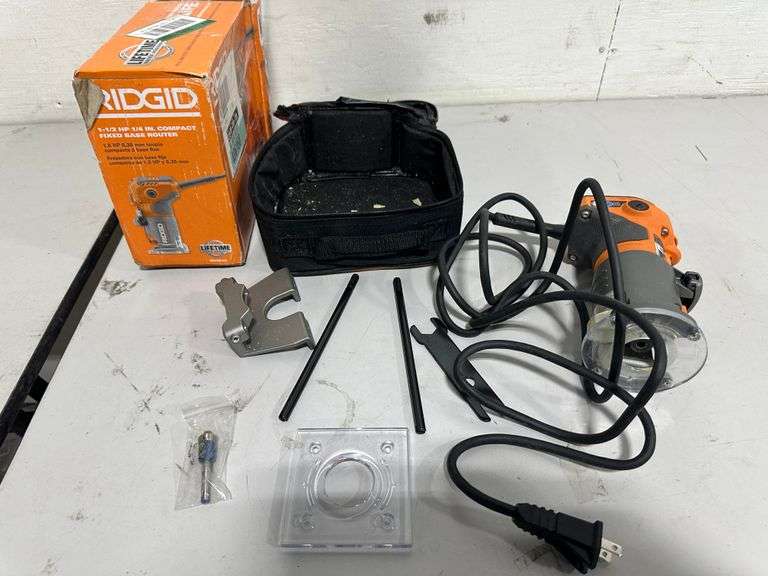 RIDGID 5.5 Amp Compact Fixed-Base Corded Router - Used - Lambrecht ...