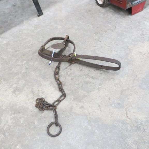 Large Single Spring Foot Trap - Lambrecht Auction, Inc.