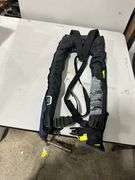 Bass Pro Shops AM33 All-Clear Auto/Manual-Inflatable Life Vest - Used ...