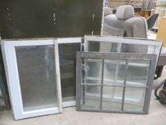 Four Window Sashes - Lambrecht Auction, Inc.