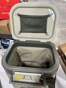 Bass Pro Shops Coldsnap Latch Cooler *See Description* - Lambrecht ...