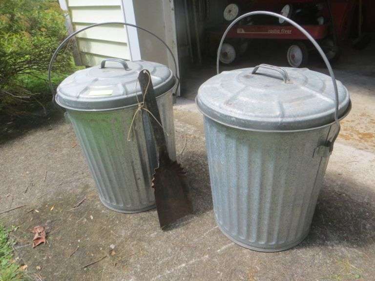 10 Gallon Galvanized Pails, Ash Shovel & a Bucket - Lambrecht Auction, Inc.