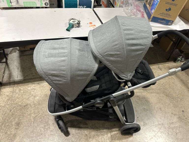 Graco Ready2Grow 2.0 Double Stroller - Lambrecht Auction, Inc.