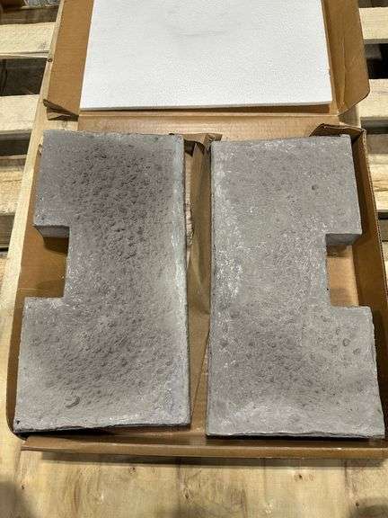 Clipstone Grey Peaked Split Column CapStone 18 in x 18 in for 4x4 Post ...