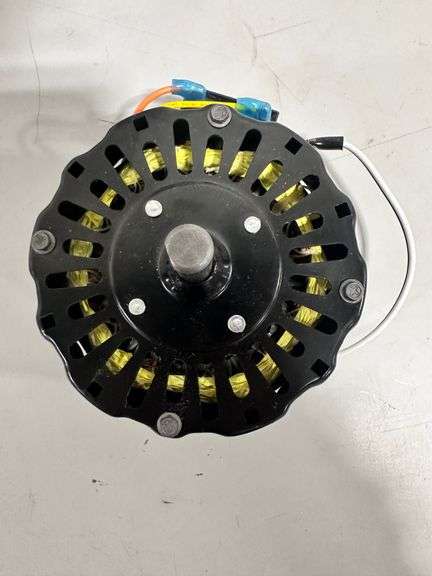 Master Flow Electric Motor - Lambrecht Auction, Inc.