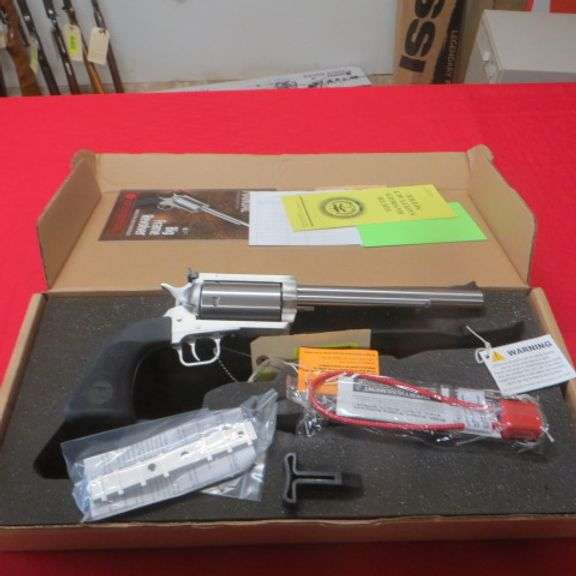 Magnum Research - Big Frame Revolver - .45-70 Govt - Lambrecht Auction ...