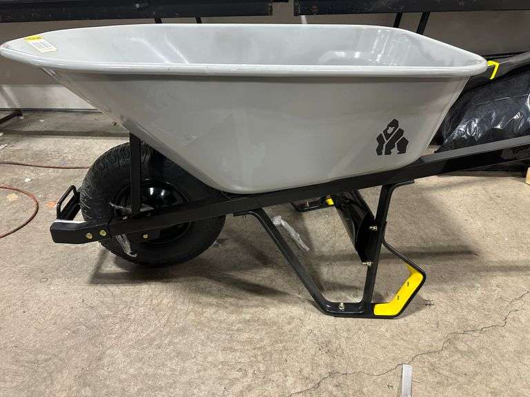 Gorilla 6 cu. ft. PRO Heavy-Duty Steel Tub Wheelbarrow - Lambrecht ...
