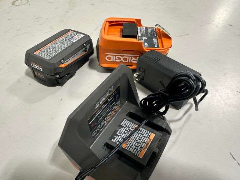 RIDGID 18V Cordless 175-Watt Power Inverter Kit - Lambrecht Auction, Inc.
