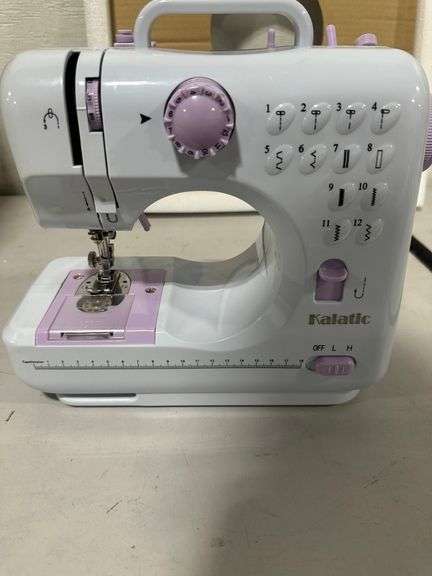 Brother CS5055 Sewing Machine*Missing Cord & Foot Peddle* - Lambrecht ...