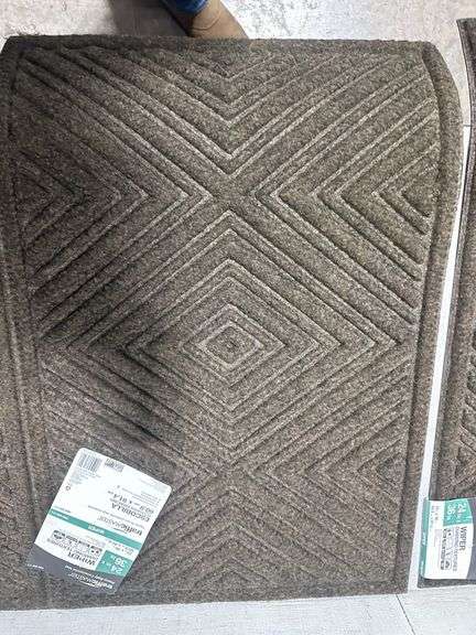 TrafficMaster 24"x36" Wiper Diamond Texture Mat- Dark Brown - Holes In Rubber (3) - Lambrecht ...