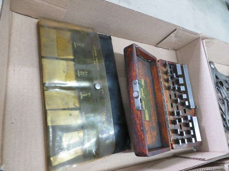 Adjustable Parallel Bars & Gauge Blocks - Lambrecht Auction, Inc.
