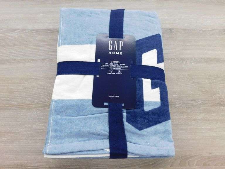 Gap Home 2Pc Beach Towel Set - Lambrecht Auction, Inc.