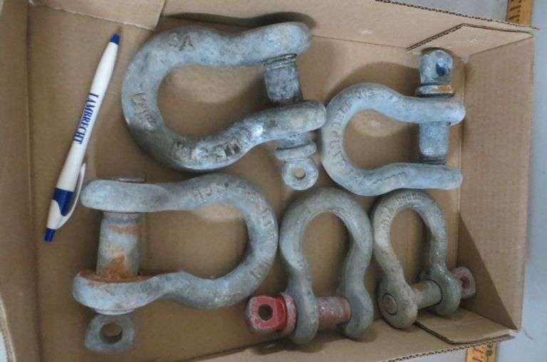 WLL Shackles 7/8 (3), 3/4 (2) - Lambrecht Auction, Inc.