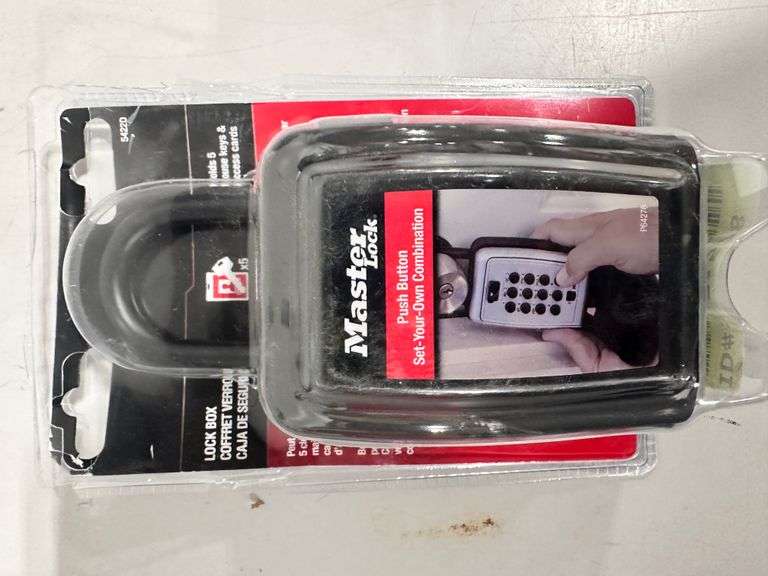 Master Lock Resettable Push Button Combination Lock - Lambrecht Auction ...