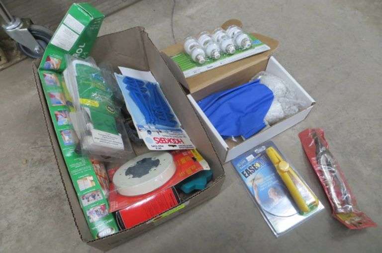 Light Bulbs, Window Film, etc. - Lambrecht Auction, Inc.