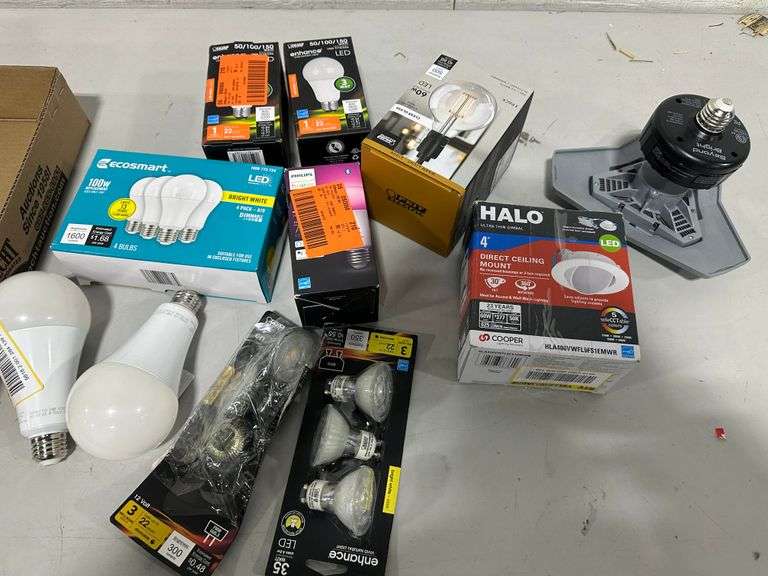 Assorted Light Bulbs - Lambrecht Auction, Inc.
