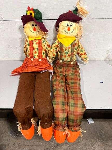 Fall Scarecrow Decoration - Lambrecht Auction, Inc.
